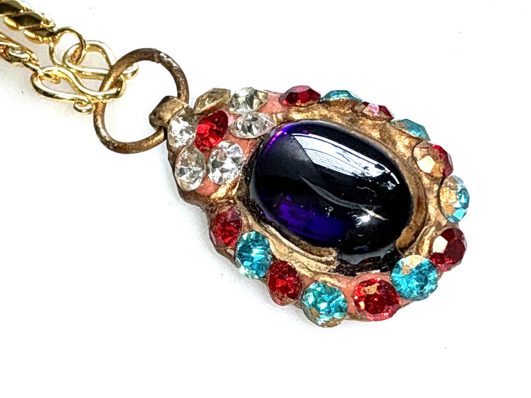 Limited Purple Naga Eye Stone and Somdet Toh With Many Gemstone ...