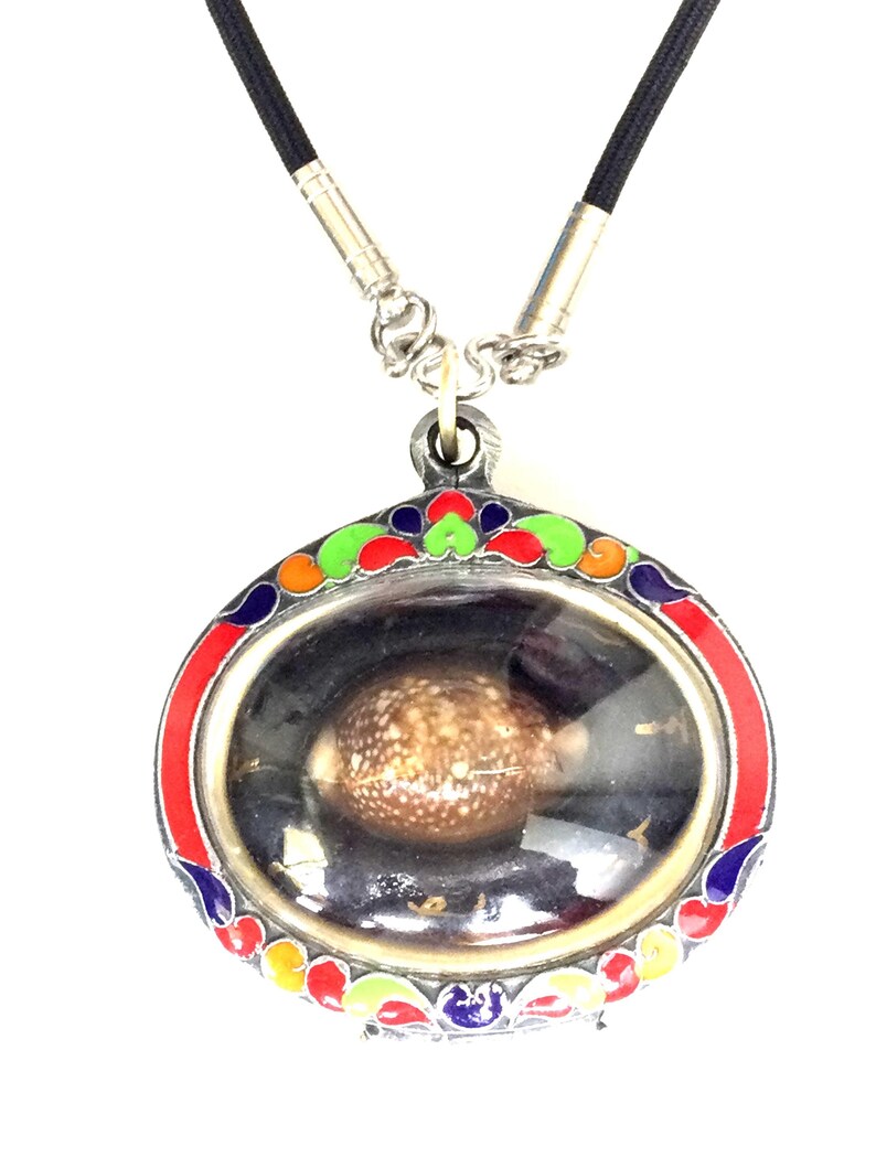 LP Duu Bear-kae Amulet: Sakae Temple Talisman for Protection - Etsy