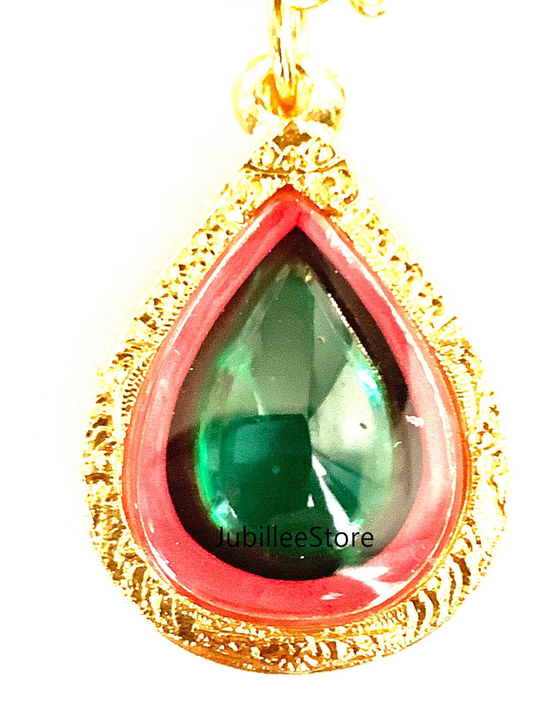 Rare Emerald Green Naga Eye Stone Pendant / Lucky and Charm Talisman ...