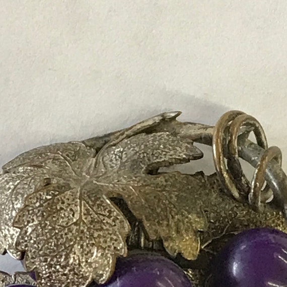 Bakelite, Vintage, Dress Clip, Fur Clip, Grapes, Vine… - Gem