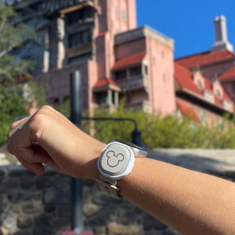 Magic Band Puck Holder - Etsy