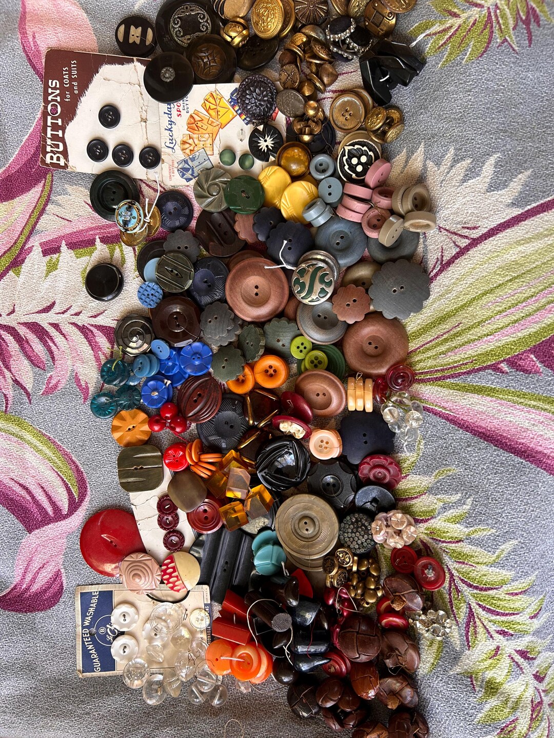 Antique Buttons Large Lot Over 200 Vintage Assortment - Etsy