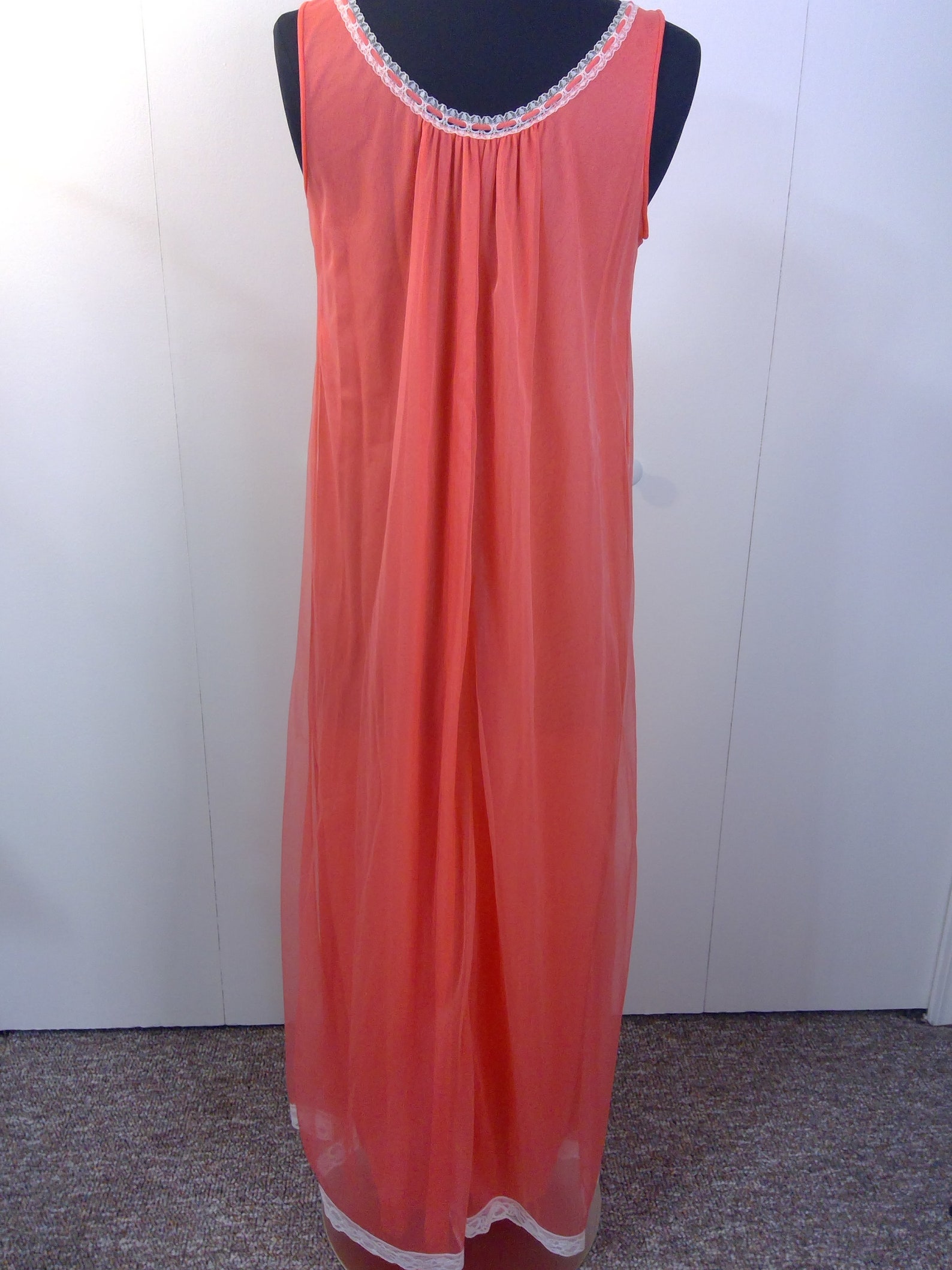 60s Vintage 2 Piece Miss Elaine Stunning Coral Peignoir Set Long Gown ...