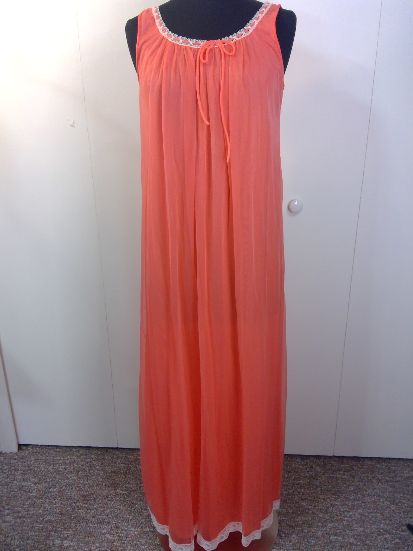 60s Vintage 2 Piece Miss Elaine Stunning Coral Peignoir Set Long Gown ...
