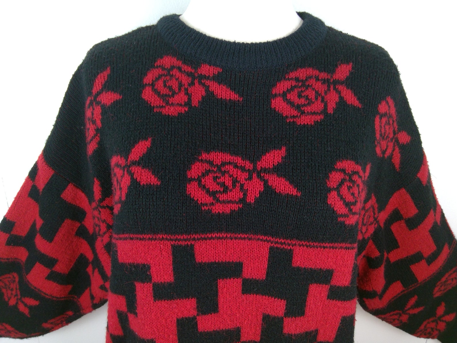 80s Vintage Black & Red Roses Sweater Midnight Blues Pullover Size ...