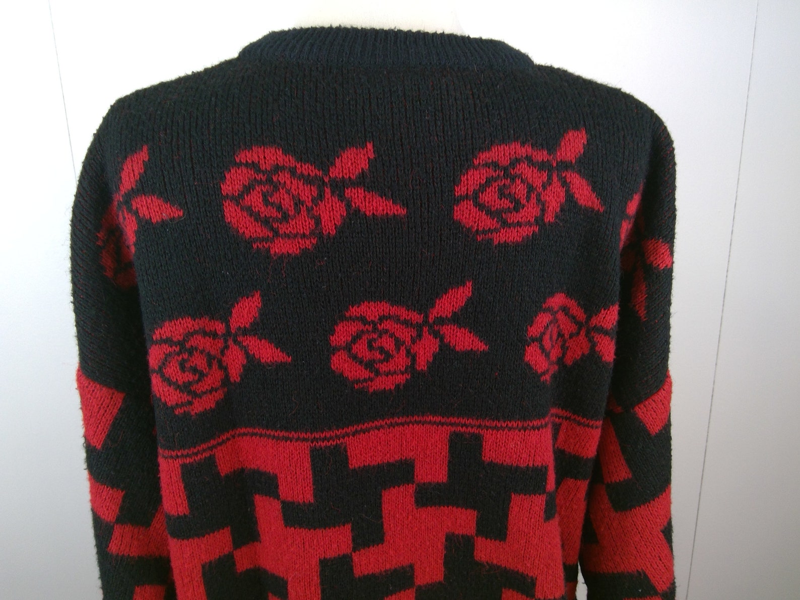 80s Vintage Black & Red Roses Sweater Midnight Blues Pullover Size ...