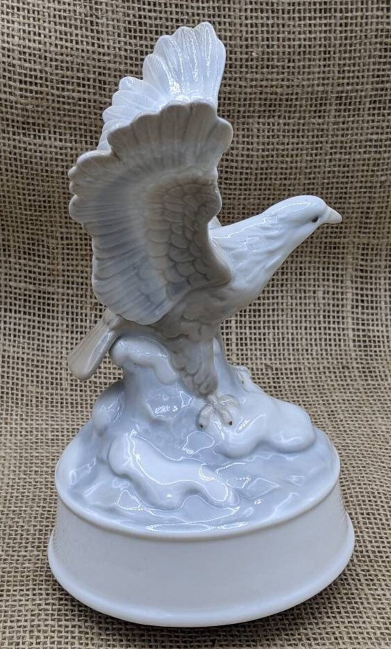 Bald Eagle Music Box Eagle in Flight Plays America the - Etsy