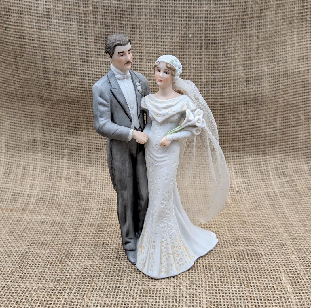 Bride & Groom Figurine Ceramic Cake Topper Blonde Bride, Brown-haired ...