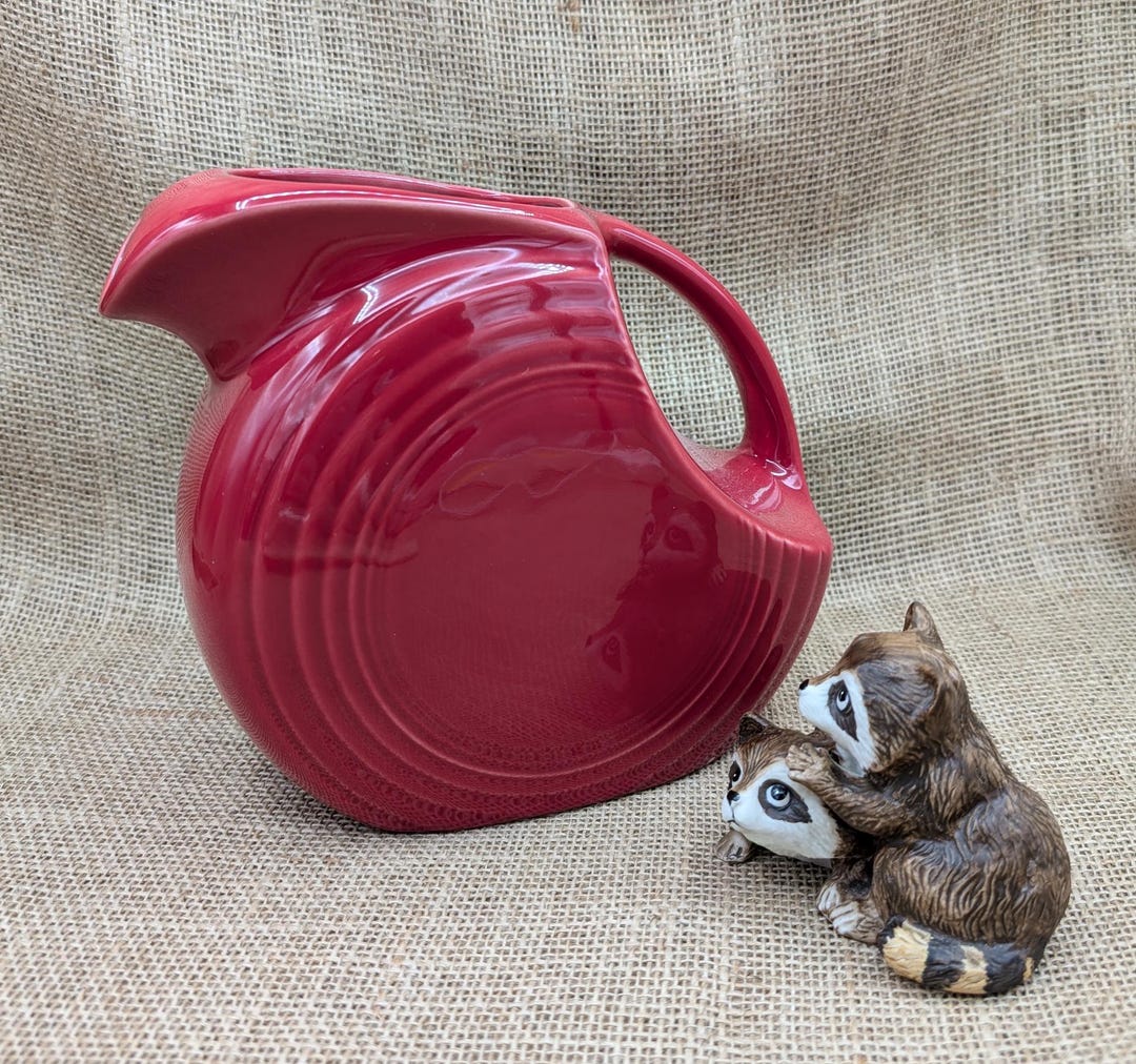 Fiestaware Disc Pitcher, 64 Ounce, High Gloss Persimmon Ceramic Pitcher ...