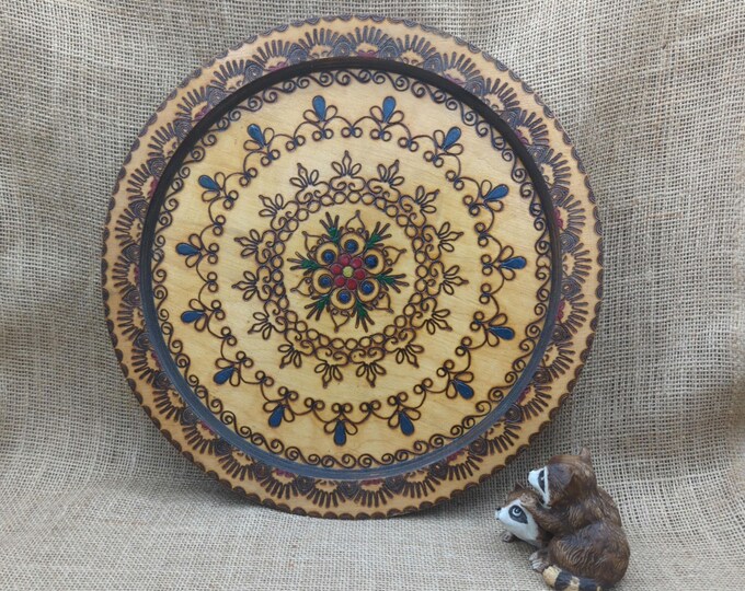 Polish Pyrography Wood Plate Red and Green Painted Center Medallion ...