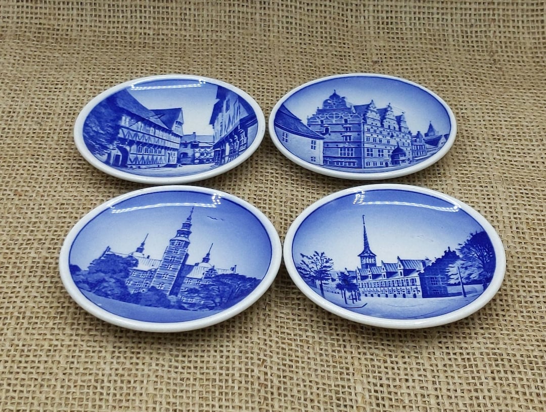 Royal Copenhagen Mini-plates, Denmark Sites, 3.25" Danish Blue & White ...