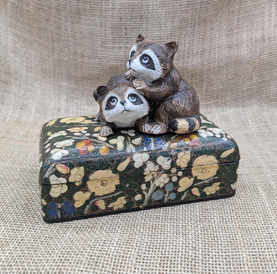 Kashmir Laquer Rectangular Box With Flowers and Gold Accents Hand ...