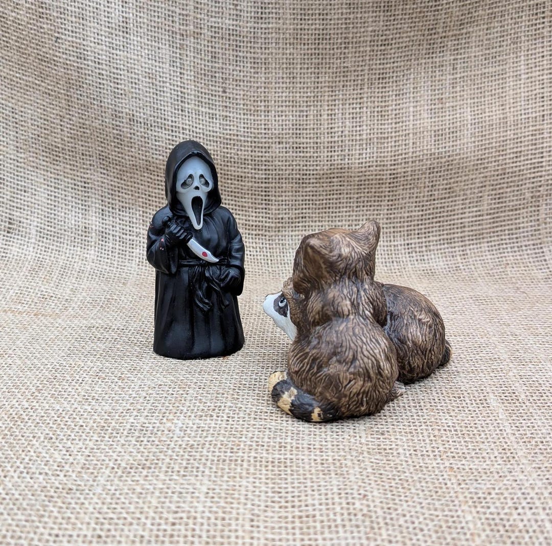 Classic Scream Ghostface Pocket Screamer, Red Light up Face, 4 ...