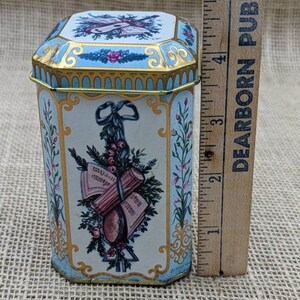 Christmas Tea Tin, Victorian Christmas Design With Music, Greens ...