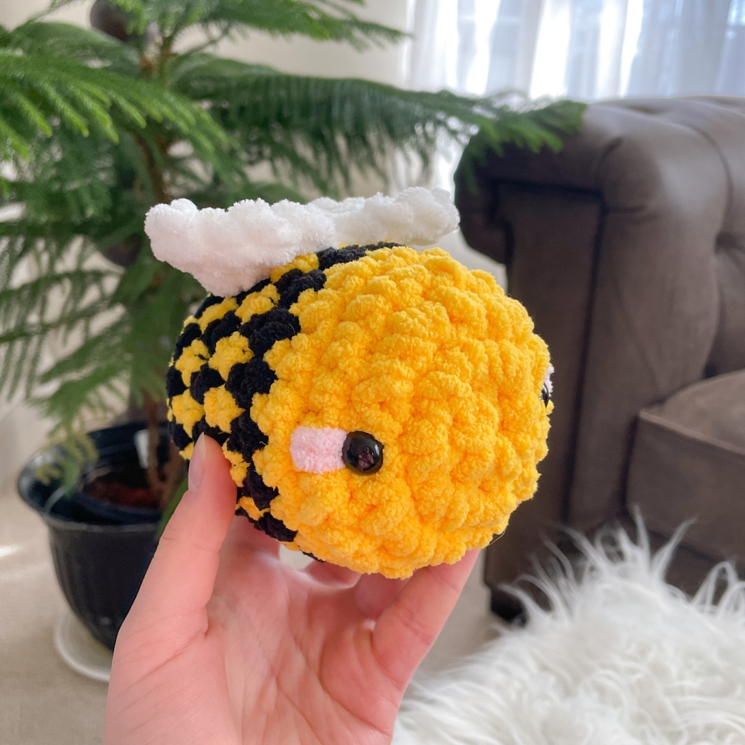 Baby Bee Plushie Crochet Amigurumi Soft and Fluffy -desk Buddy -bee ...