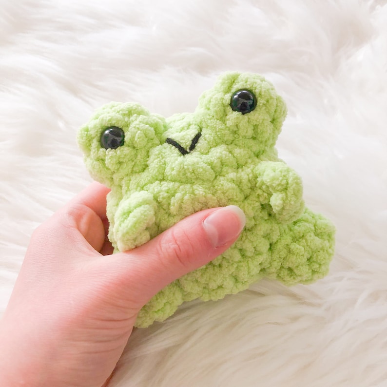Squishy Froggy Plushie Crochet Amigurumi Soft and Fluffy -desk Buddy ...
