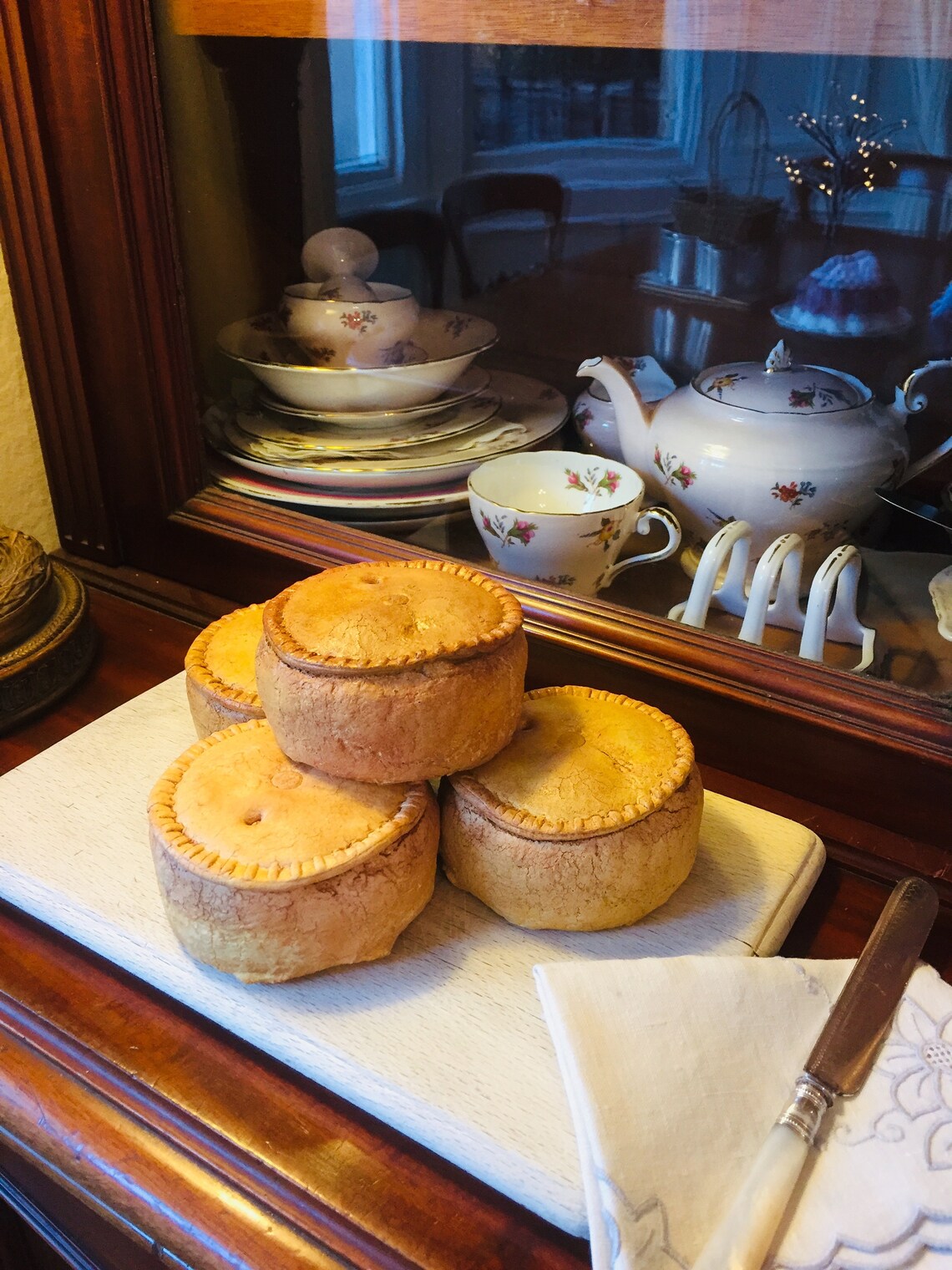 Large Fake Pie - Prop Food Prop, Replica Pork Pie Props for Display - Etsy