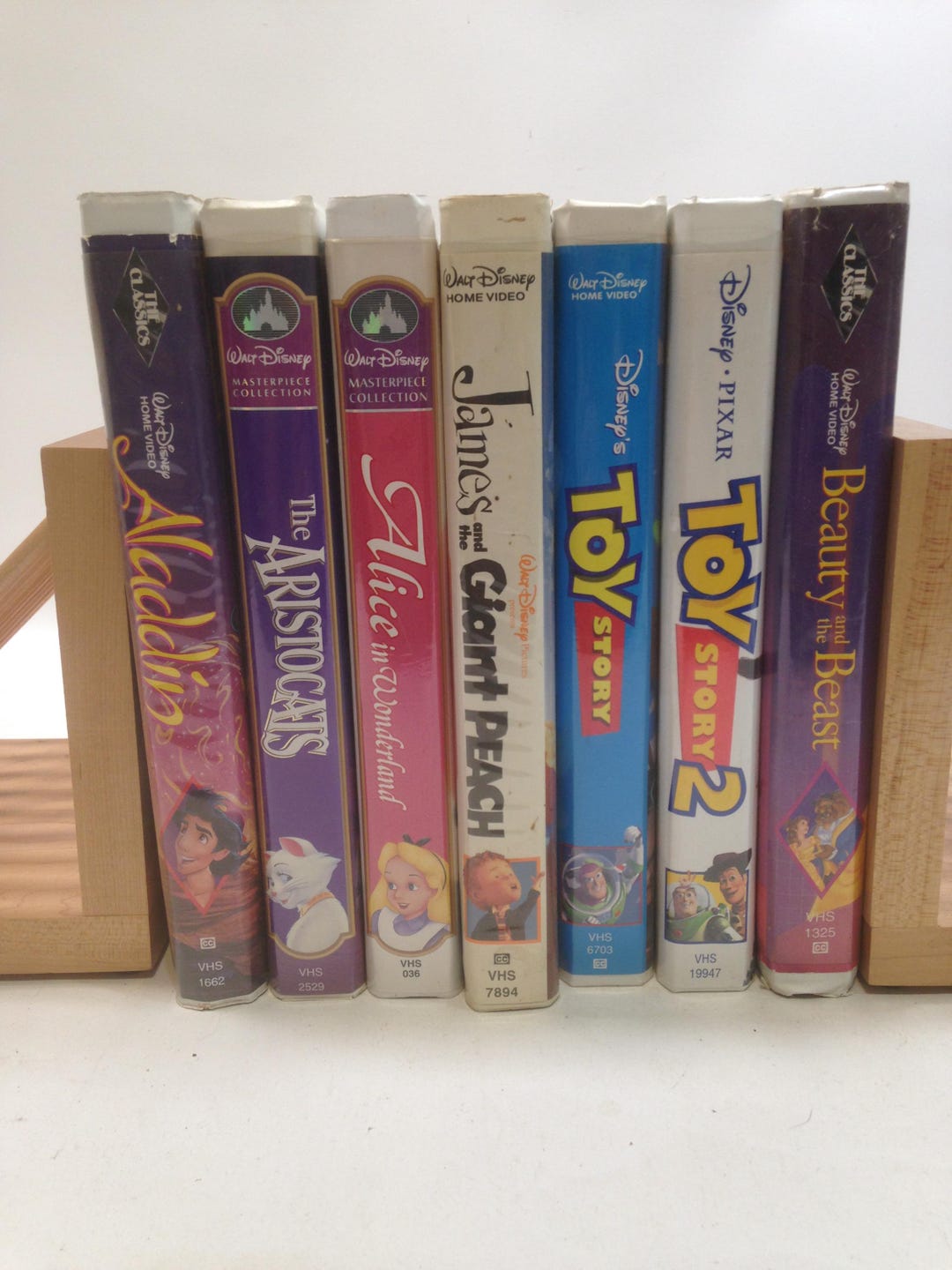 Lot of 7 Animated Disney Movies on VHS, Toy Story 2, the Aristocats ...