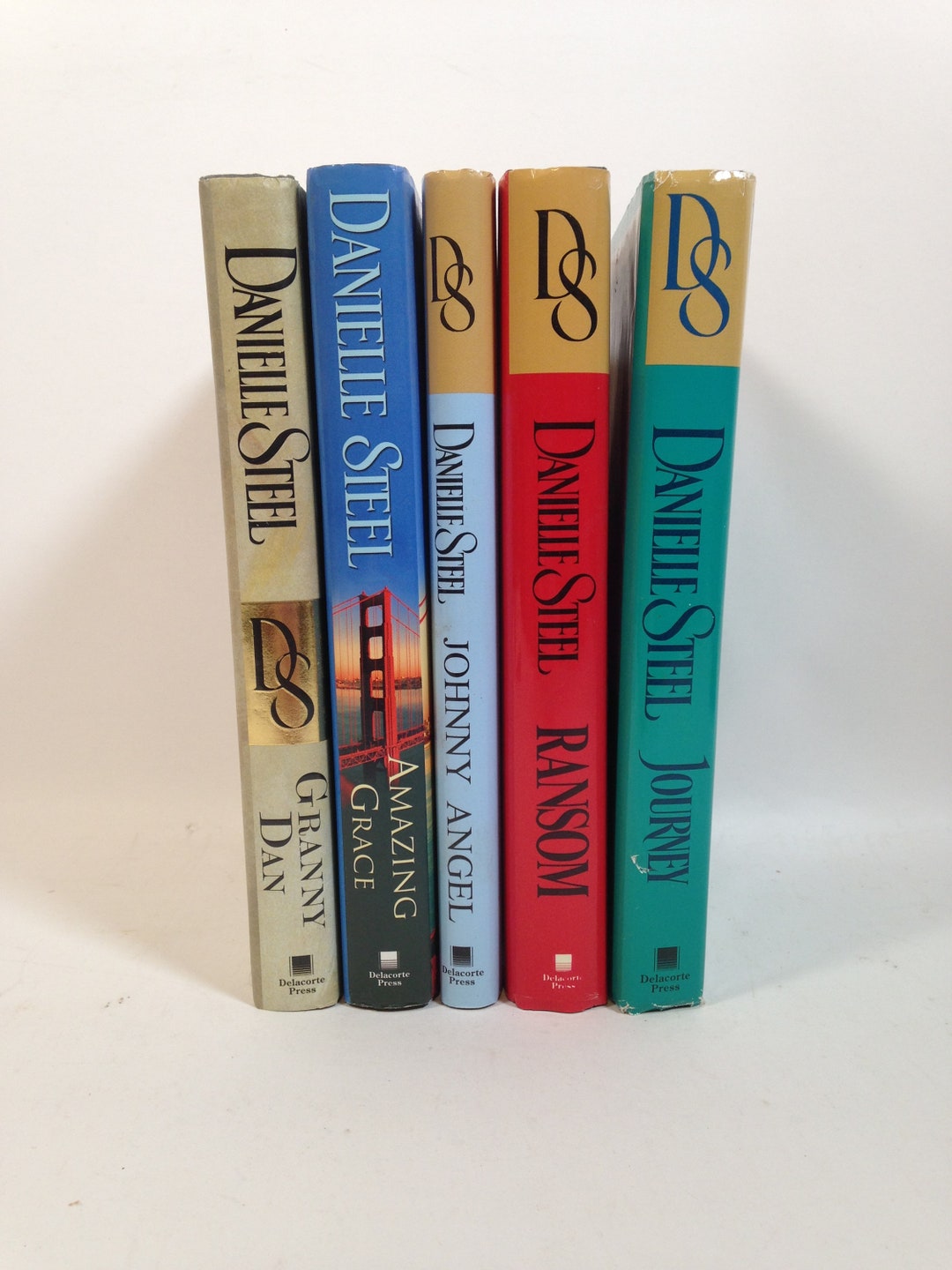 5 Best-selling Novels by Danielle Steel, Ransom, Amazing Grace and More ...