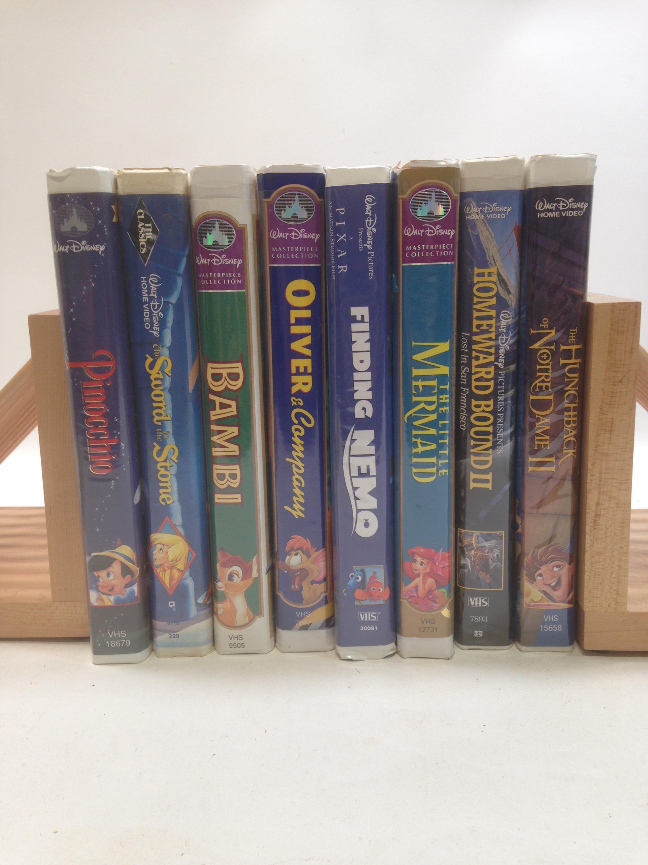 Big Lot of 8 Animated Disney Movies on VHS, Finding Nemo, Homeward ...
