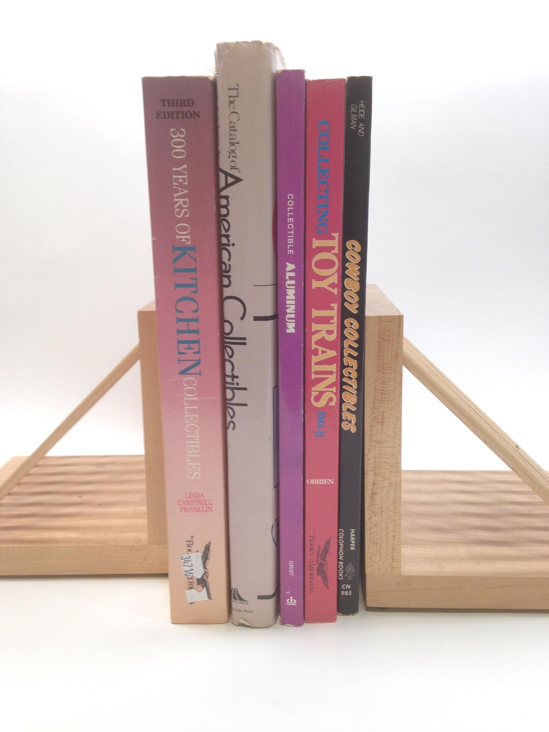 5 Antique Guide Books and Price Guides, Toy Trains, Kitchen ...
