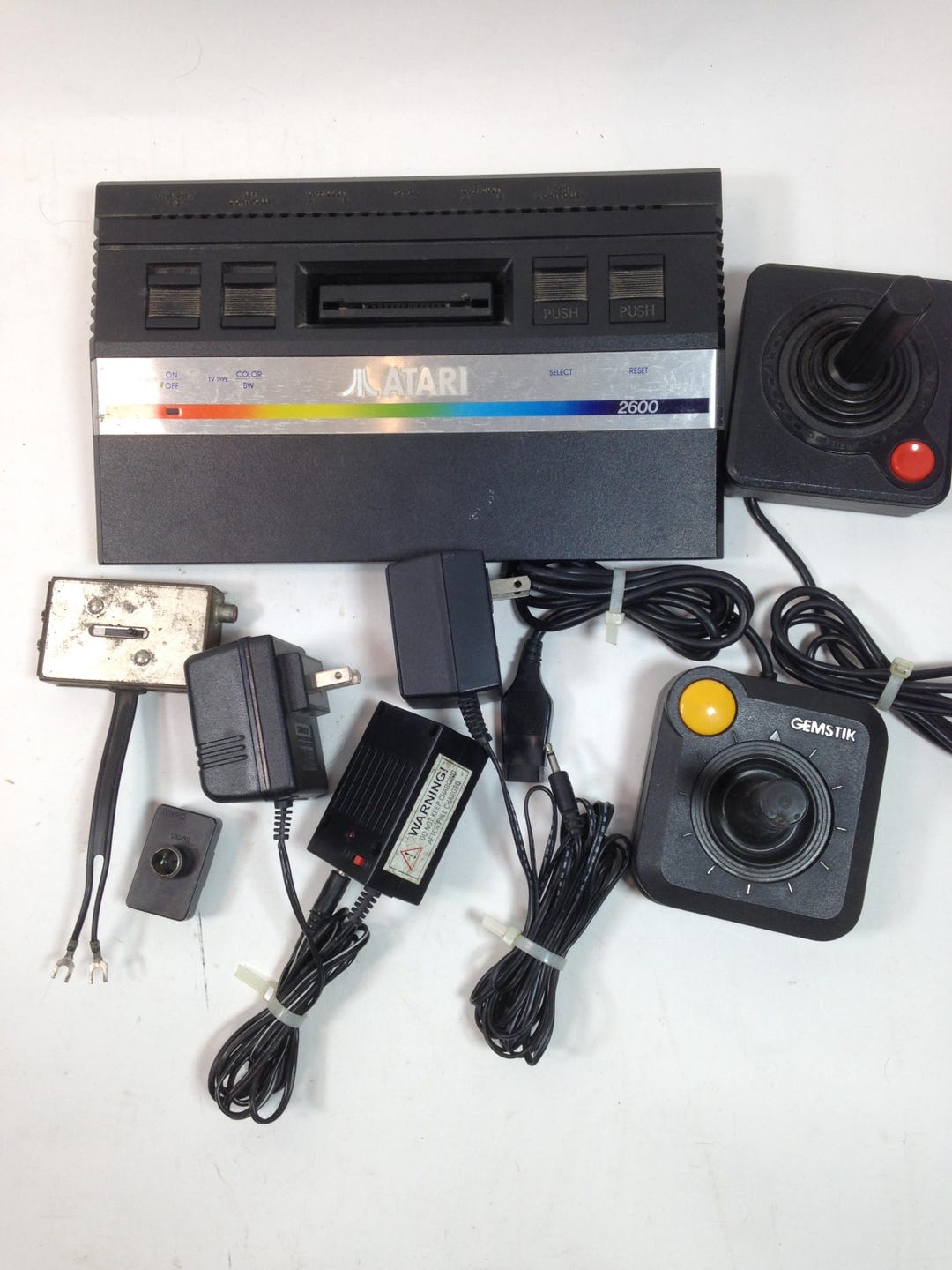 Atari 2600 "rainbow" 4-switch Video Game Console With 2 Joysticks and 2 ...