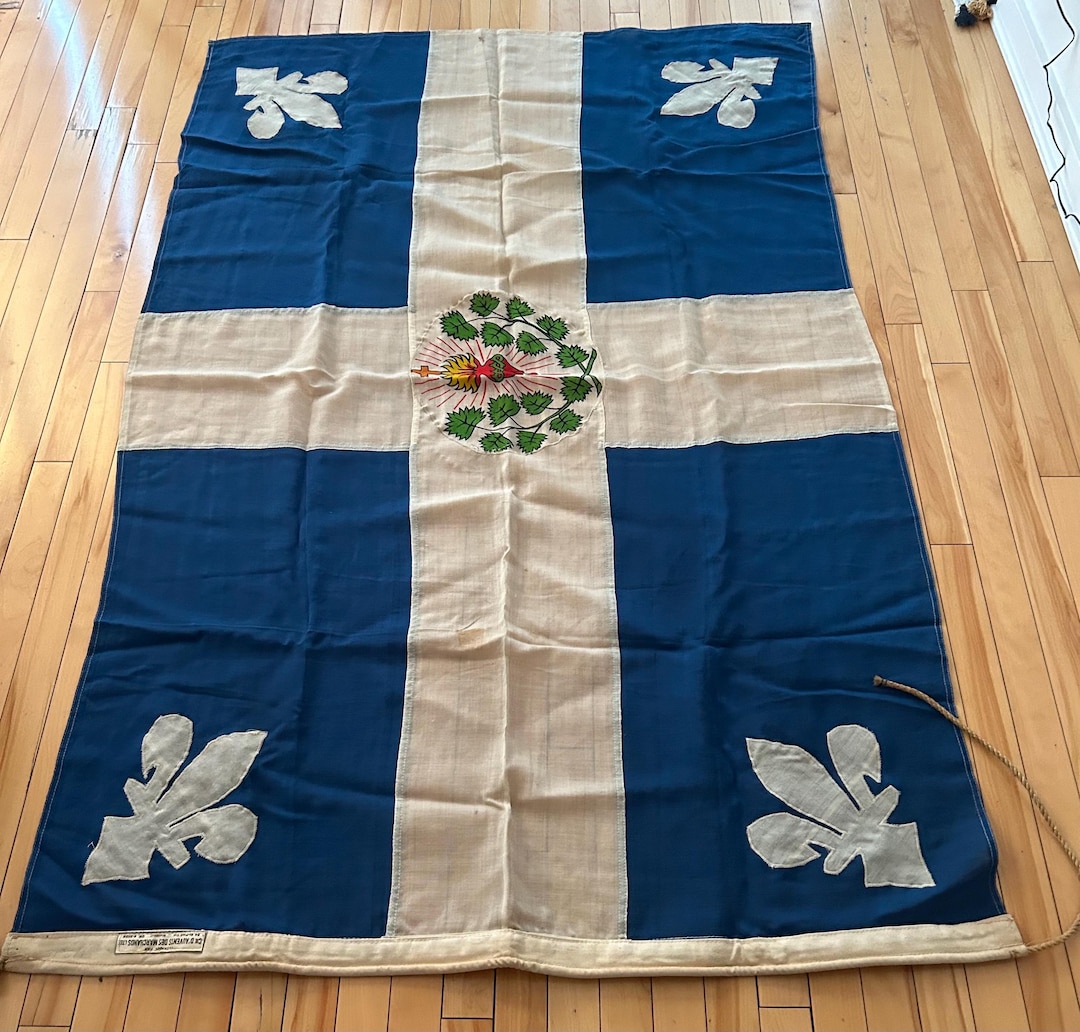 Rare Québec Drapeau Carillon Sacré Coeur Flag - Etsy