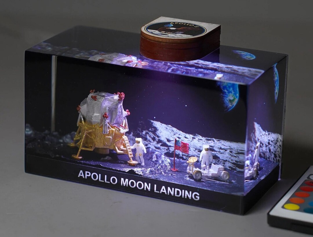 Apollo Moon Landing Resin Lamp Diorama | Space Decor | Astronaut Model ...