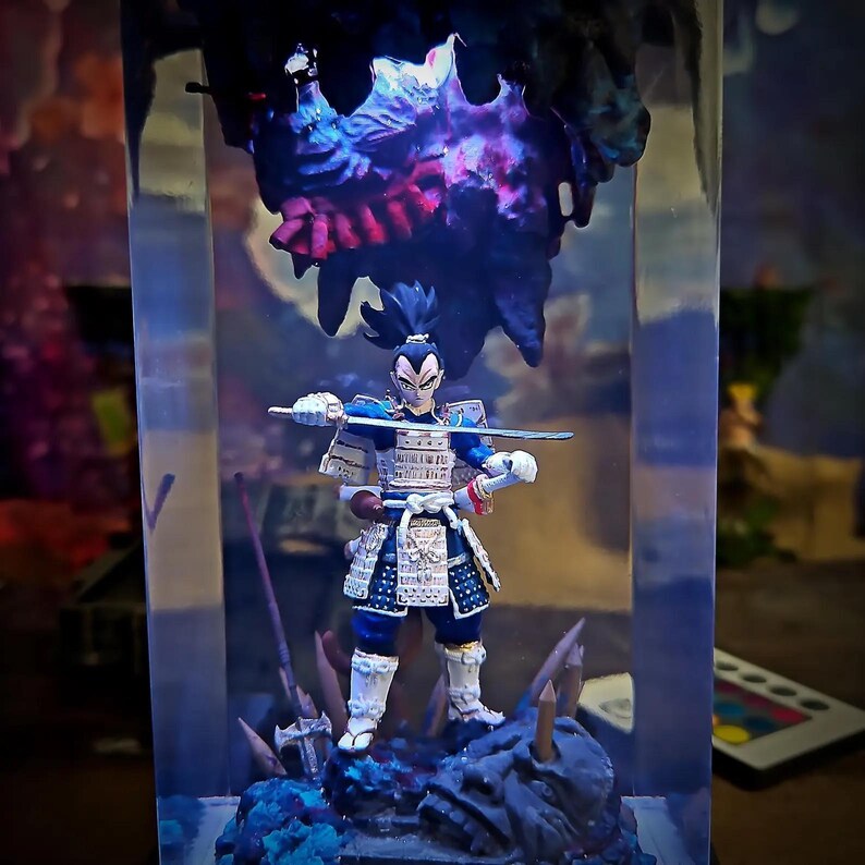 Vegeta Shogun Resin Lamp, Dragon Ball Z Samurai LED Night Light ...