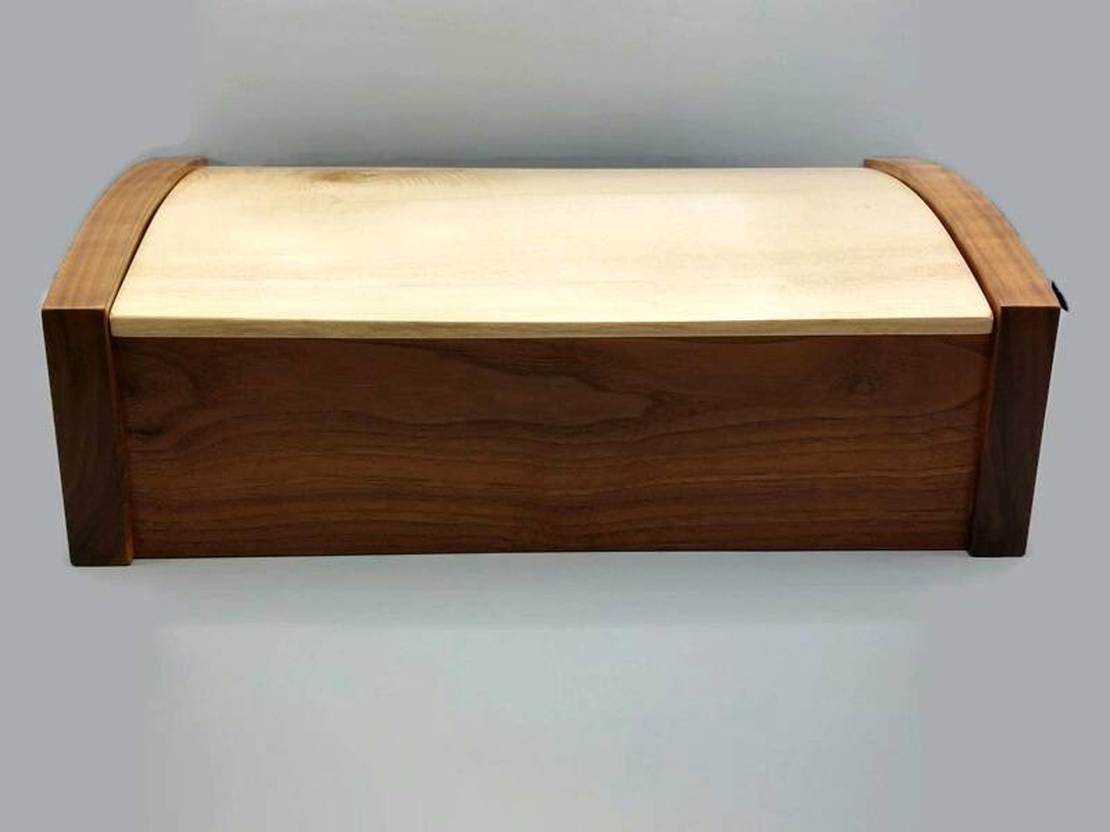 Walnut Keepsake Box. Handmade Walnut and Sycamore Jewellery - Etsy