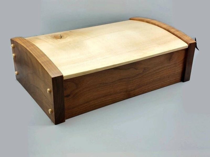 Walnut Keepsake Box. Handmade Walnut and Sycamore Jewellery - Etsy