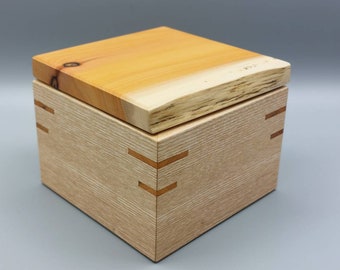 Live Edge Small Wood Box - Etsy