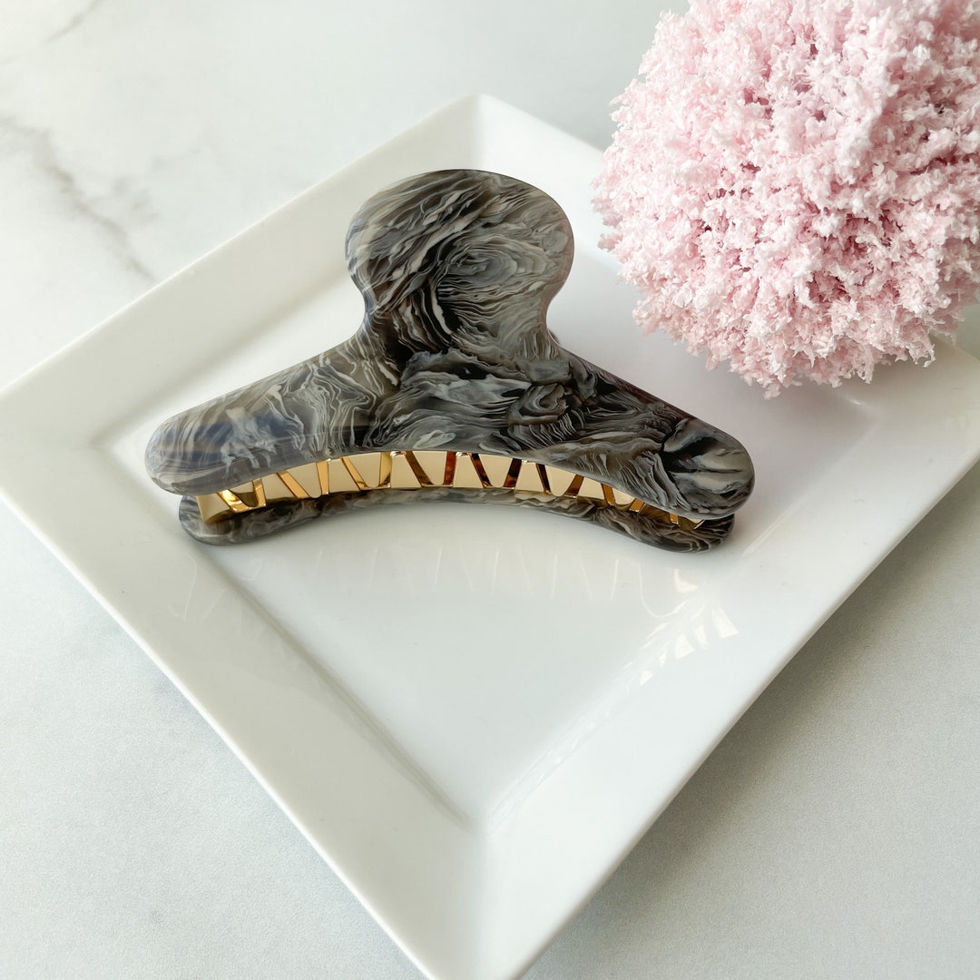 French Hair Claw in Granite | Dark Grey and Light Grey Swirled Marble ...