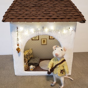 Cozy Miniature Decorative Doll House With a Wool Felted Toy Rat - Etsy