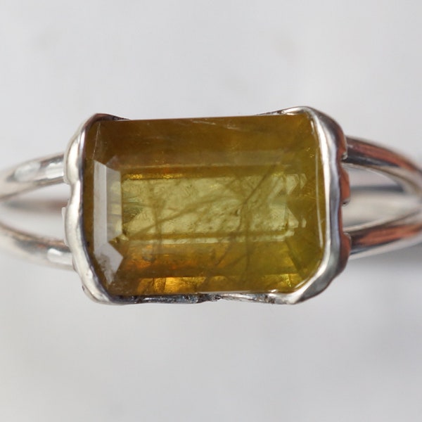 Sphene Gold Ring - Etsy