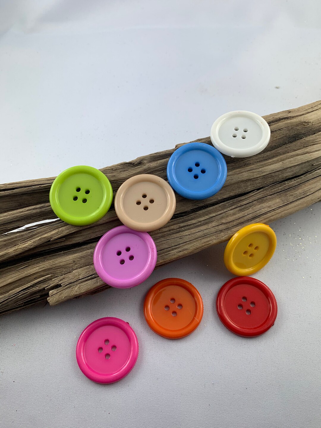5 Round Plastic Buttons 30 Mm Plastic Buttons - Etsy