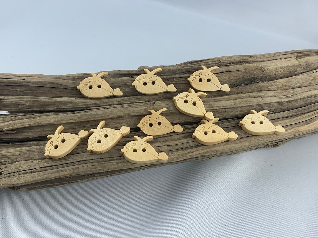 10 Small, Natural Buttons Wooden Buttons Fish Buttons Fish Whale Whale ...