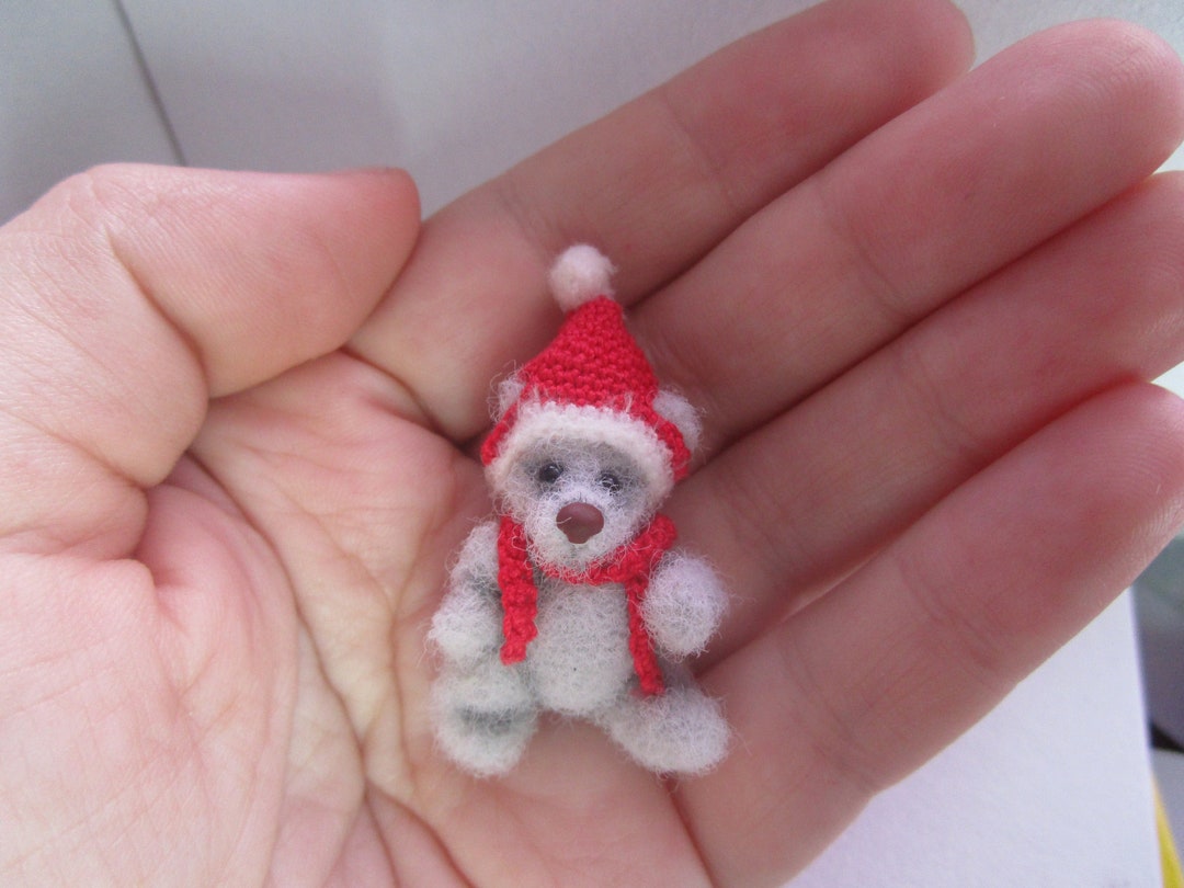 1 Inch Mouse, Miniature Mouse, Christmas Miniature, a Gray Mouse in a ...