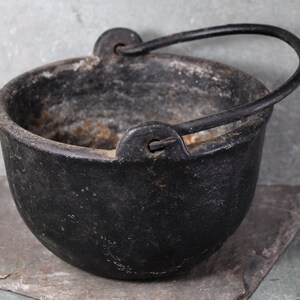 Cast Iron Witch's Cauldron Very Heavy Small Cauldron Over 7 Lbs ...