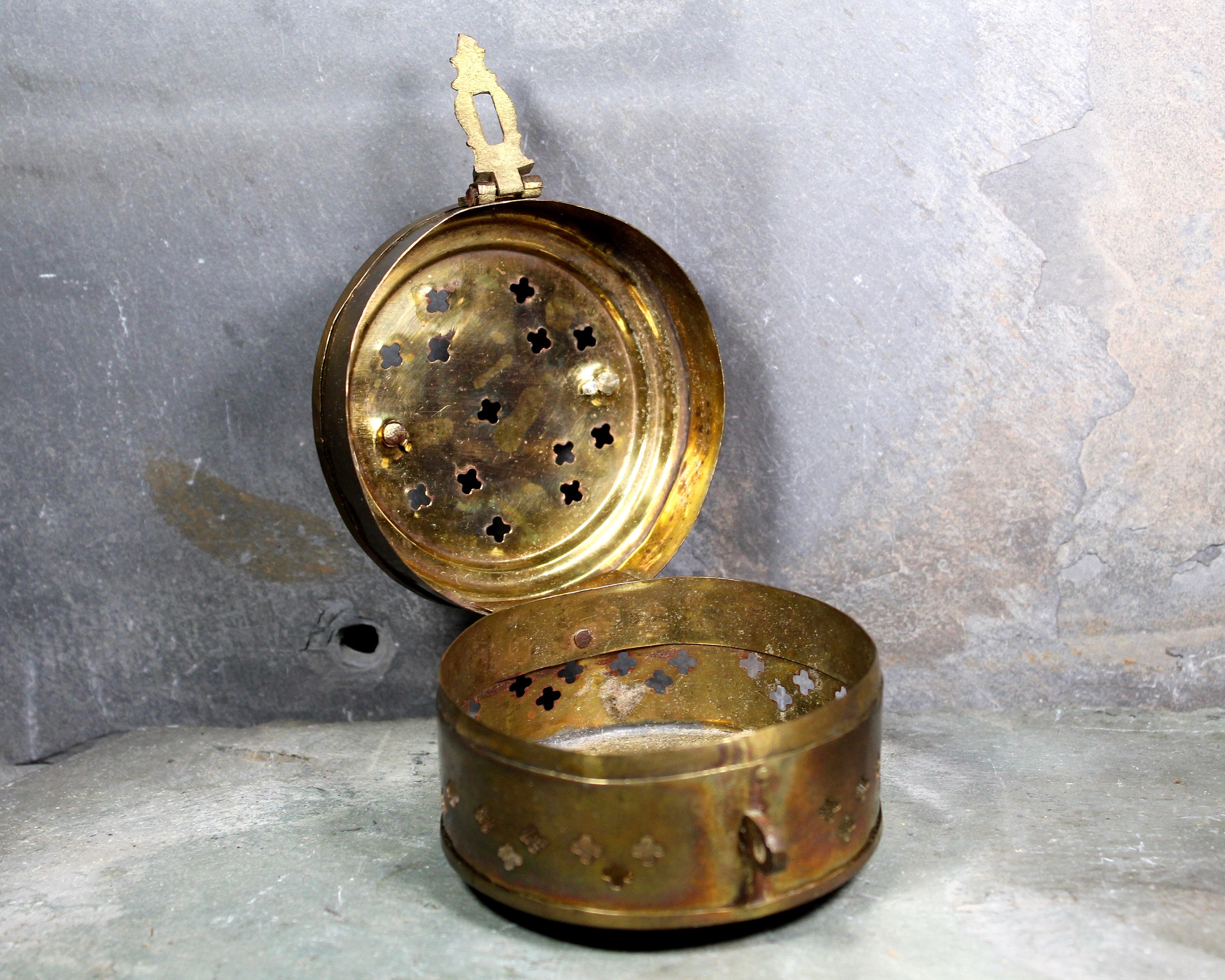 Vintage Brass Cricket Box Circular Pierced Brass Trinket Box | Etsy