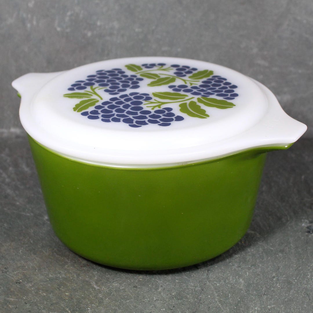RARE! Vintage Grapes Pyrex #473 With Lid | 1 Quart Avocado Green Pyrex ...