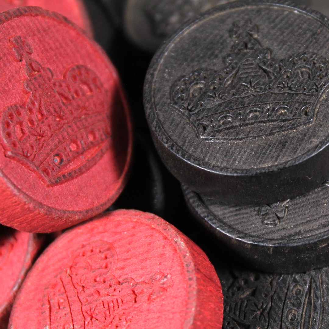 Vintage Set of 12 Wooden Checkers Crown Checker Pieces Black and Red ...