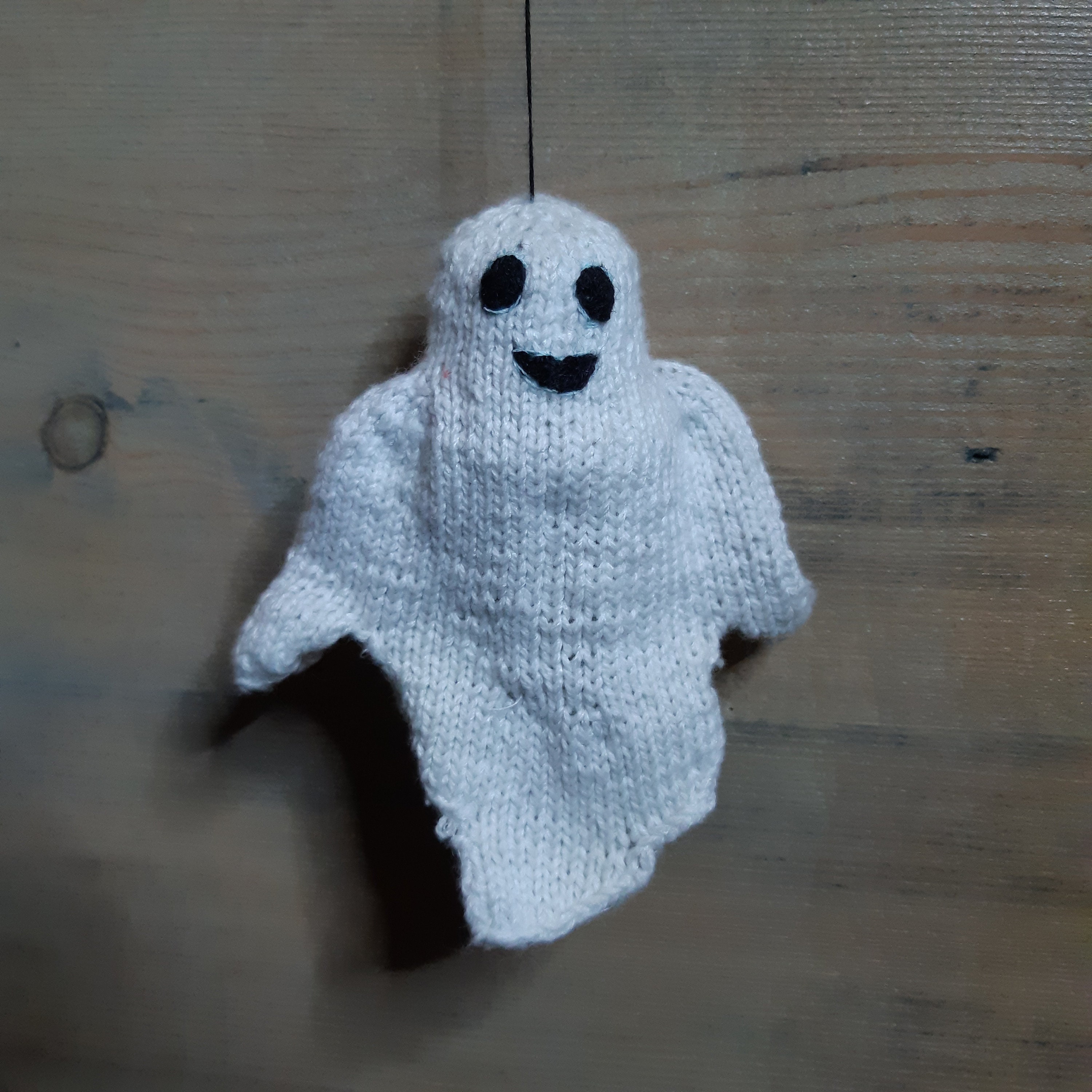 Geordy the Glowy Ghost (knitting Pattern) - Etsy