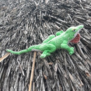 Lustrous Lizards (knitting Pattern) - Etsy