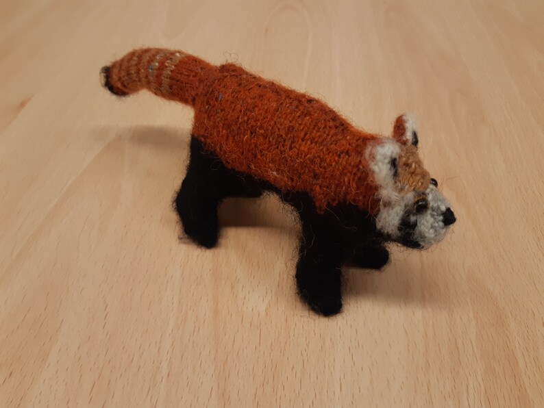 Red Panda knitting Pattern - Etsy