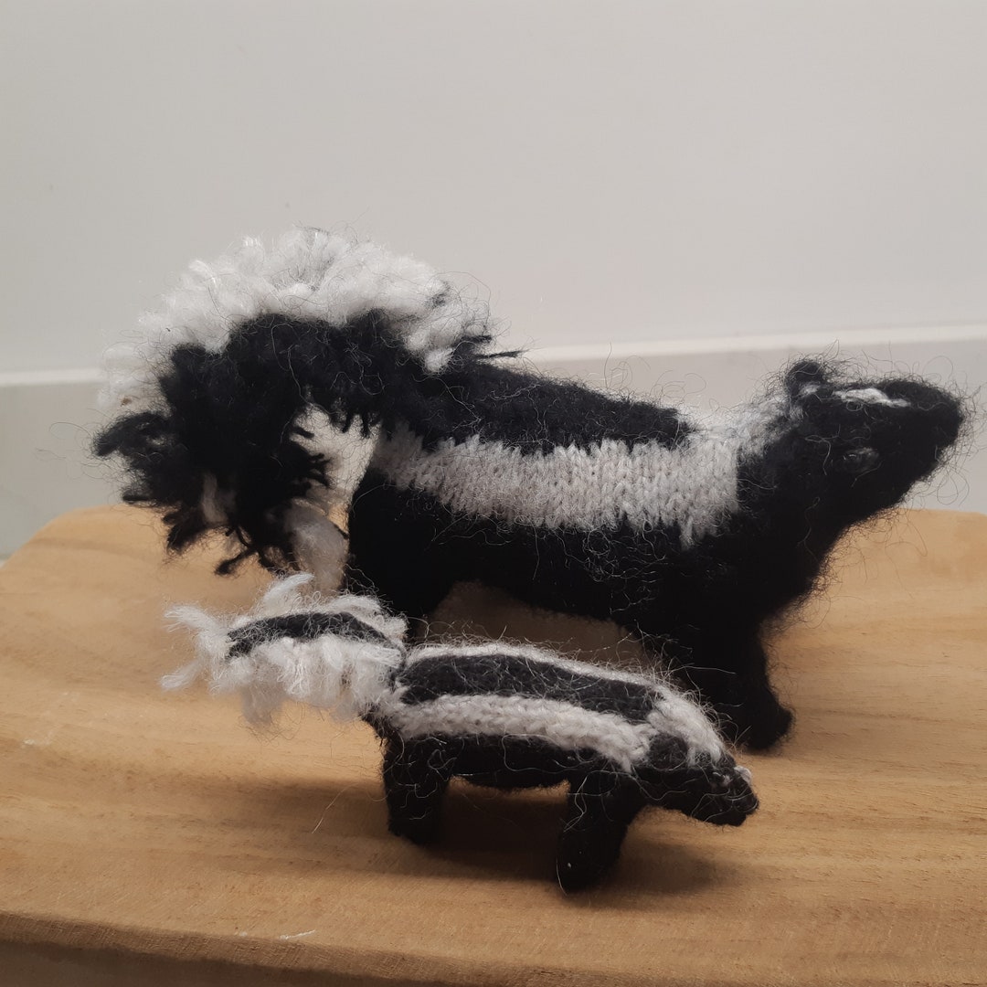 Striped Skunk and Mini Skunk (knitting Pattern) - Etsy