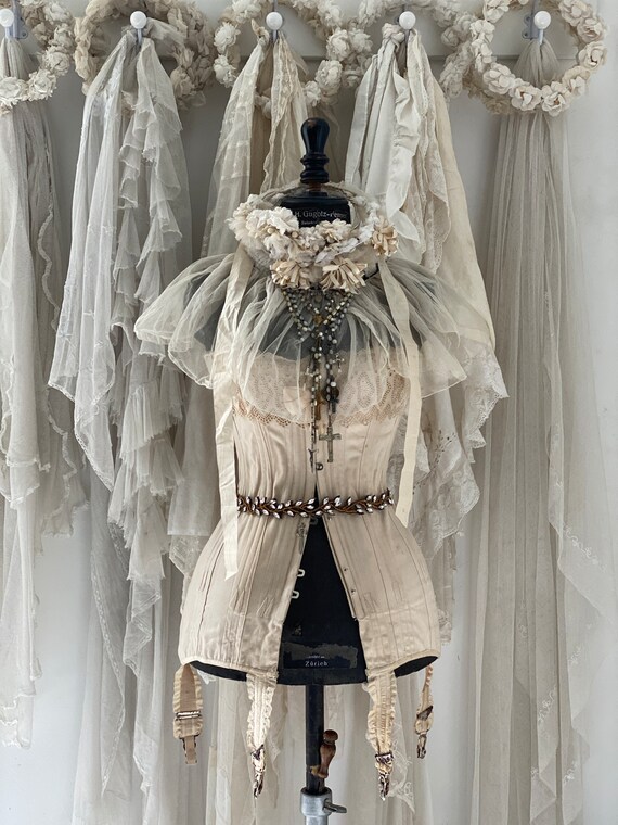 UNIQUE! True Antique French Victorian Bridal Corset 1… - Gem