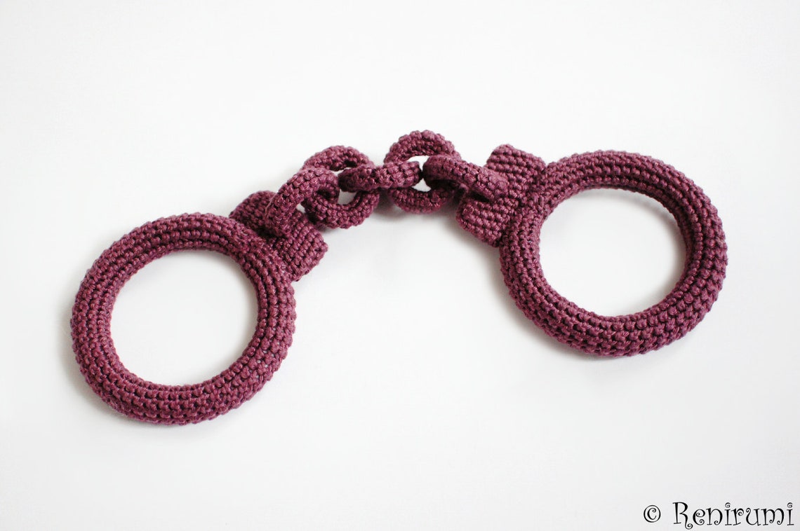Crochet Pattern Handcuffs • Renirumi - Etsy