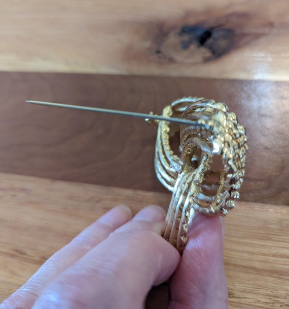 Vintage Monet Celtic Knot, Trinity Knot Brooch - Gem