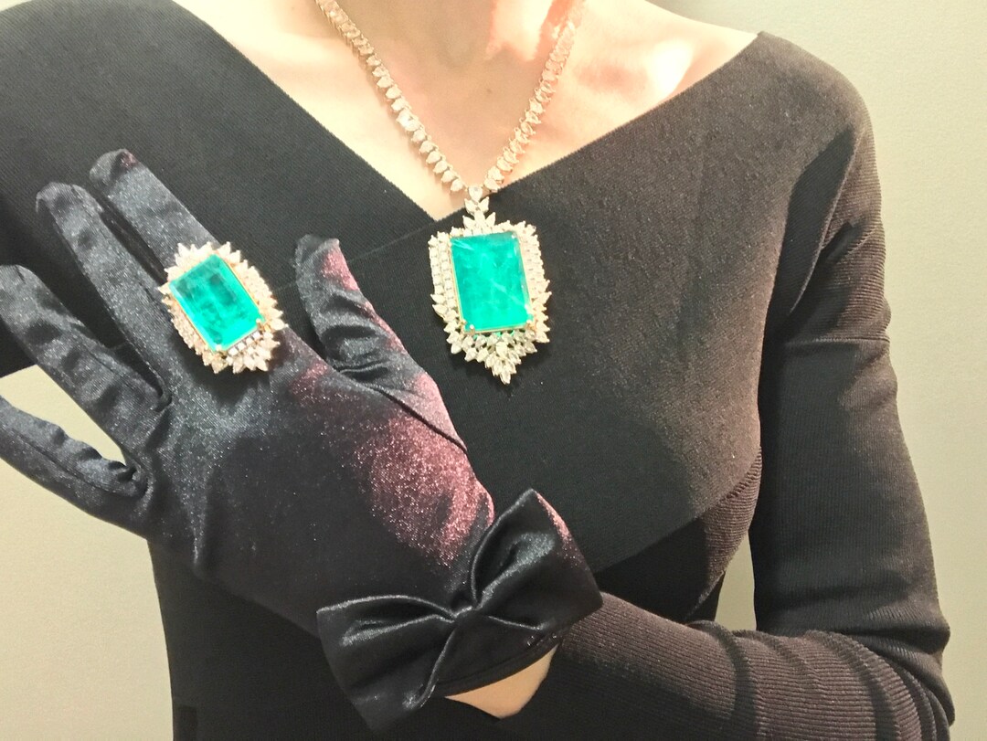 Fabulous Natural Colombian Emerald Muzo Charm Necklace in 18K Yellow ...